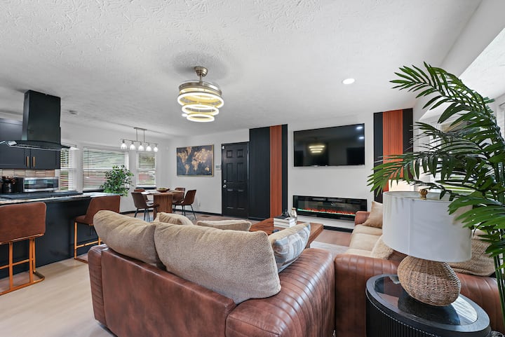 Atl Family Stay | Sleeps 10 King Beds Near Airport - Union City, GA