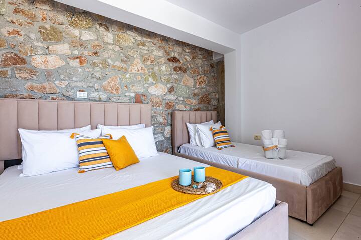 House Of Stones 2 | Cozy Room W Parking - Himarë