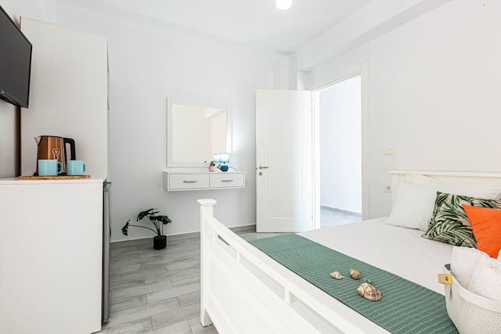 House Of Stones 7 | Cozy Room W Parking - Himarë