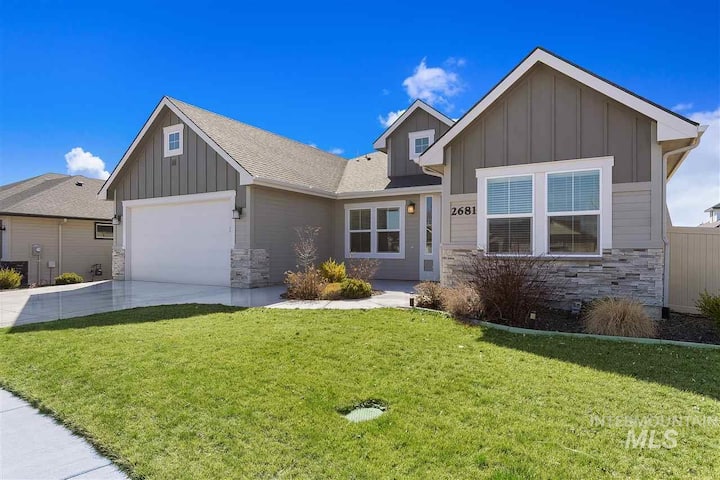 Lava Springs Nampa-family, Insurance - Nampa, ID
