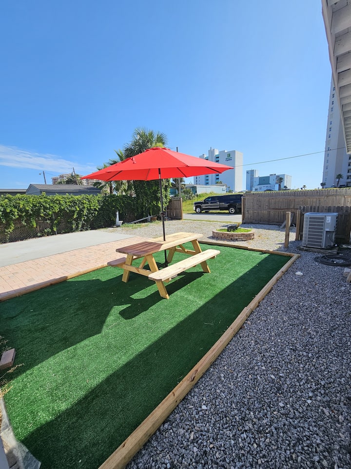 Beachside Rvcamper Parking Space - Port Orange, FL