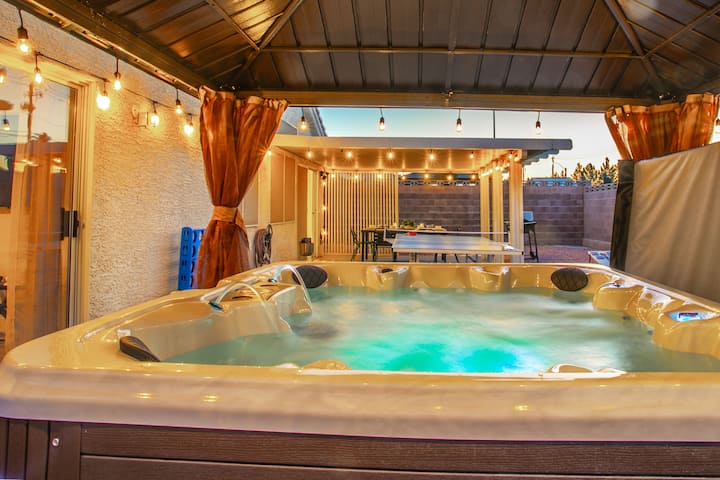 5 Bd Home W/ Billiard, Spa, Arcades, Ping Pong - North Las Vegas, NV