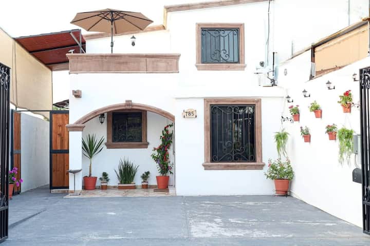 Casa Las Bugambilias Familias/parejas/viajeroswifi - Piedras Negras