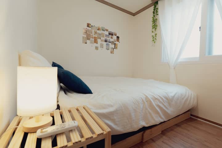 (1f) New 오픈특별가격 홍대+신촌+명동+종로 #최고의숙소/도보가능/공항철도 - Seoul
