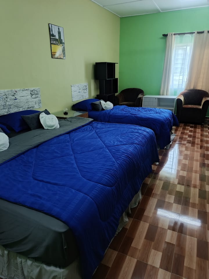 Studio Selesa 1km Ke Umpsa (Mirra Mirzas Roomstay) - Pekan