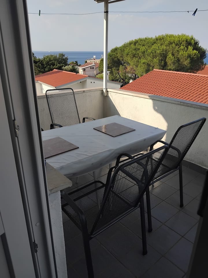 Apartman Br5 Drugi Kat - Krk