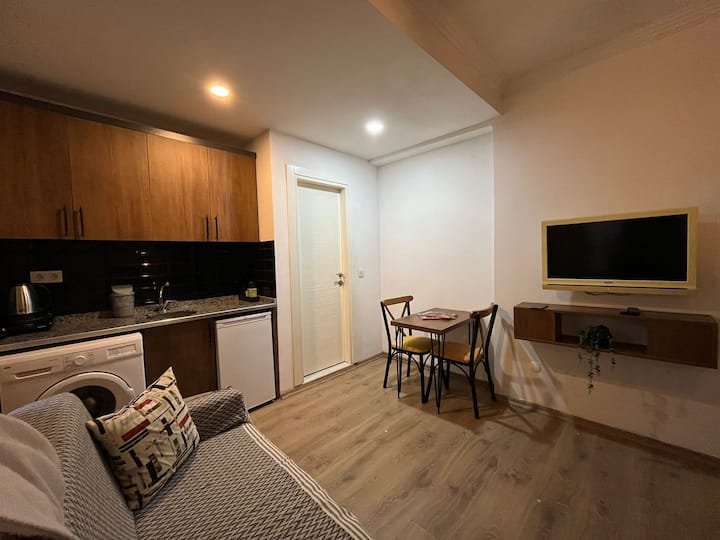 City Center Kitchen Apartment - Antalya