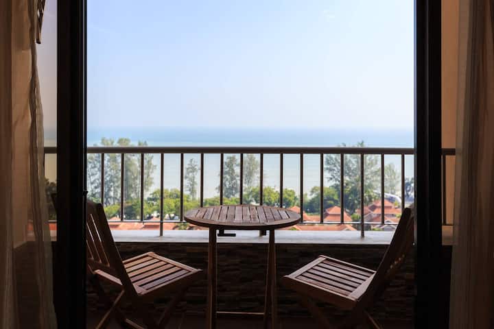 Astonish Seaview Peaceful Nice Pool Walk To Beach - Penang