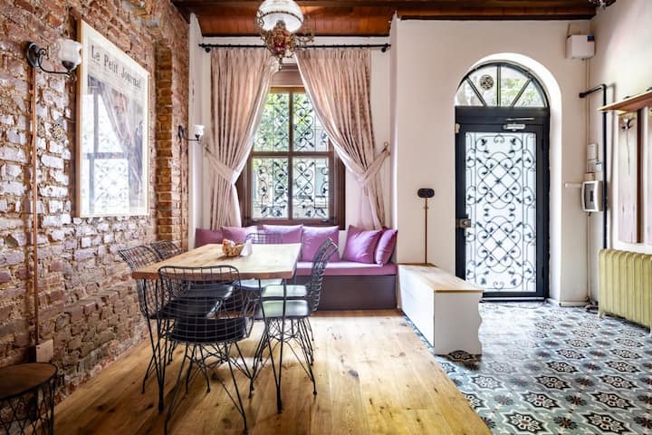 Chic 2br Retreat House - Heart Of Cihangir! #394 - Istanbul