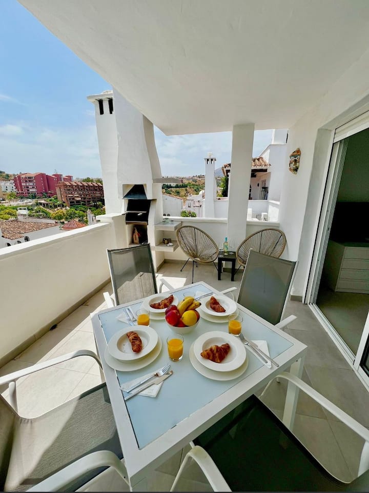 Pueblo Evita – 1br Sleeps 4, Pool + Beach Nearby - Benalmádena