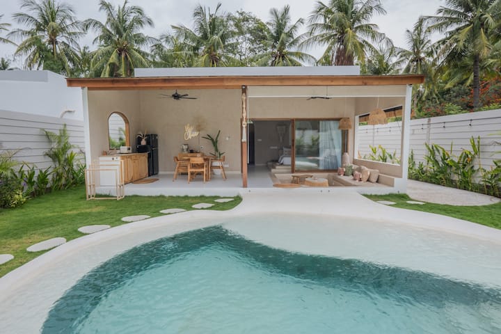 Aesthtic Private Pool Villa Gili Trawangan - Gili Islands