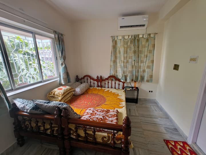 2bhk Fully Furnished Flat At Behala Chowrasta - Howrah