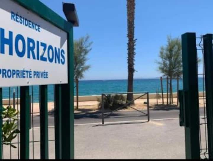 Beau Studio à 50m De La Plage - Le Lavandou