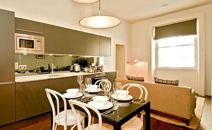 Native Cannon, Two Bedroom Apartment - London