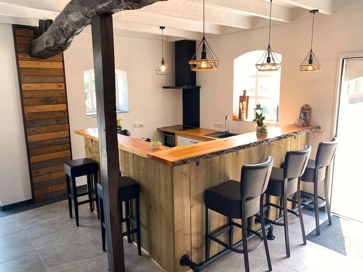 Sfeervolle Boerderij Brabant | 10p, 3 Slaapkamers - Best