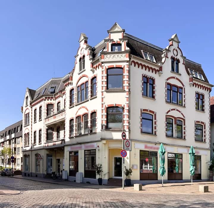 Große Wohnung Im Zentrum - Neumünster