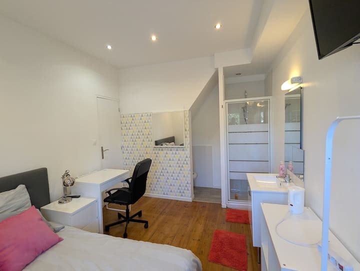 Urban Nest - 12 M² Sdb/wc Privés - Halluin