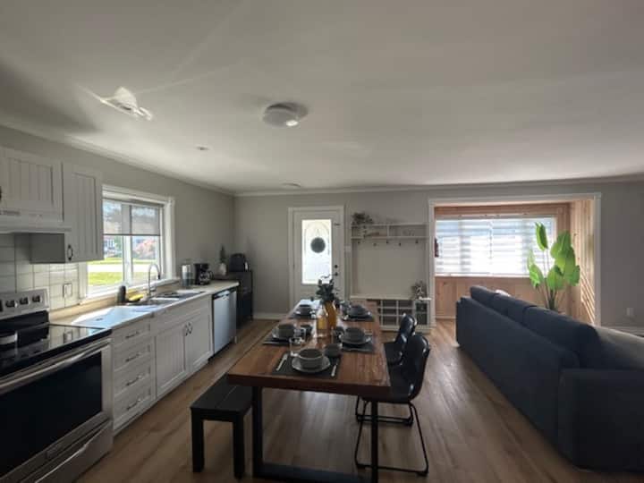 New Renovated Cozy And Clean - Orillia