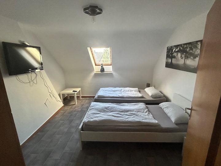 Dachgeschosswohnung In Poll - Cologne