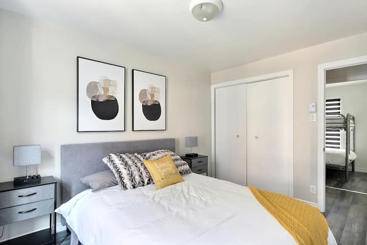 Le 4 Et Demi De St-roch - Levis