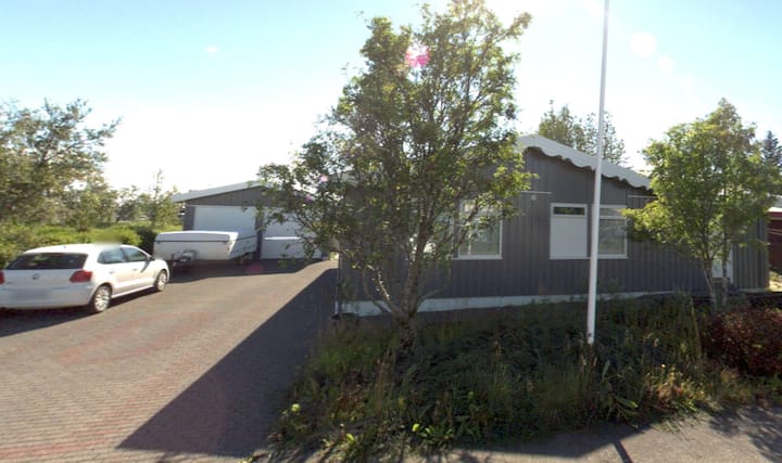 Merkiland - Garage Apartment - Selfoss
