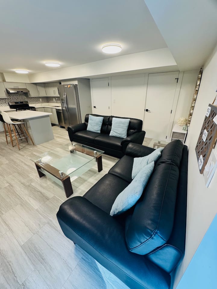 Brand New 2bed+2bath Suite-delta - Delta