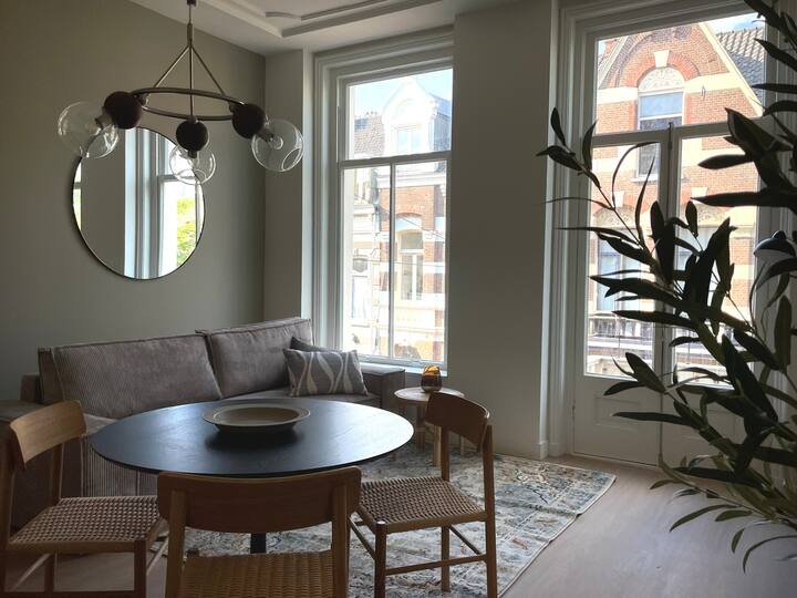 Cozy Souterrain Studio In City Center - ネイメーヘン