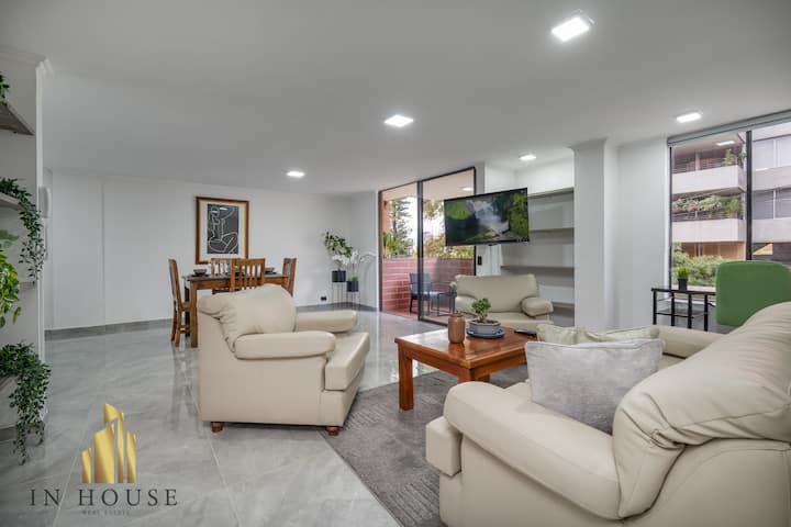 Caracolí 301 - Where Style Screams Freedom - Medellín