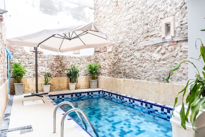 Clock Tower 5 Bed Apartment W/private Pool - Cartagena