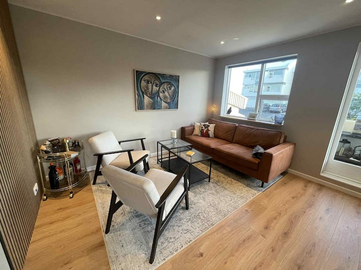 Bright And Spacious Apartment. - Iceland