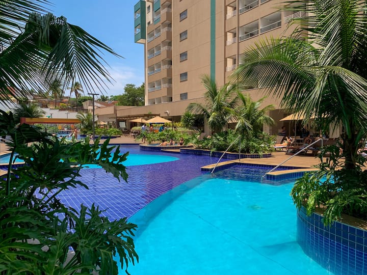 Apto Com Piscinas, Frente Ao Thermas Dos Laranjais - Olímpia