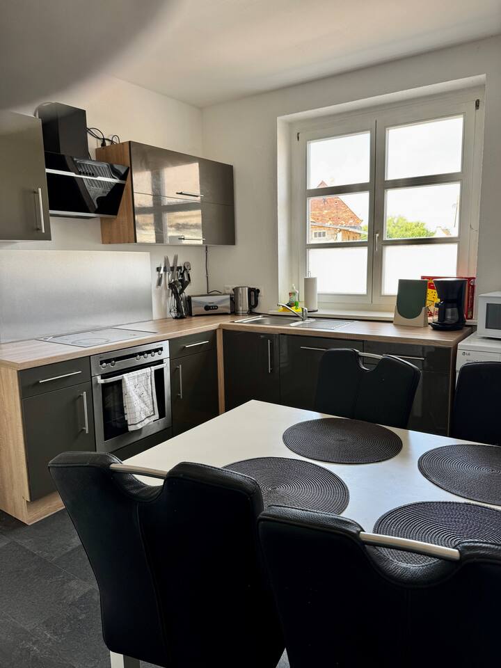 Modernes 2-sz Apartment, Balkon - Merseburg