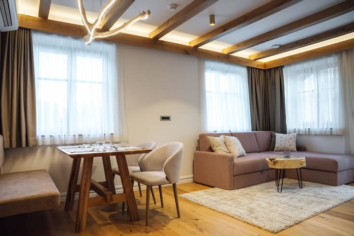 Apartment Magdalena (2+2) With Balcony - Kranj