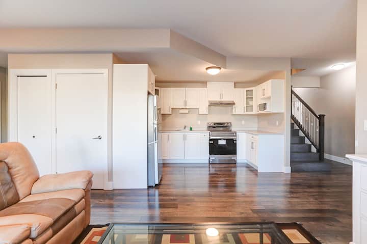 4br Suite Near Quail Ridge - Kelowna