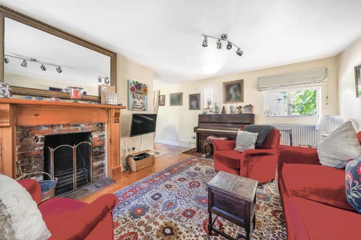 Elegant 3-bed Cottage - Saxmundham