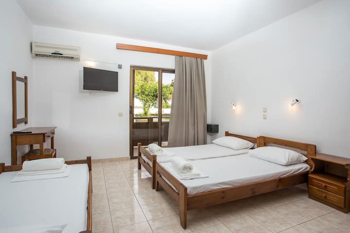 Nikos Bnb Triple - Faliraki