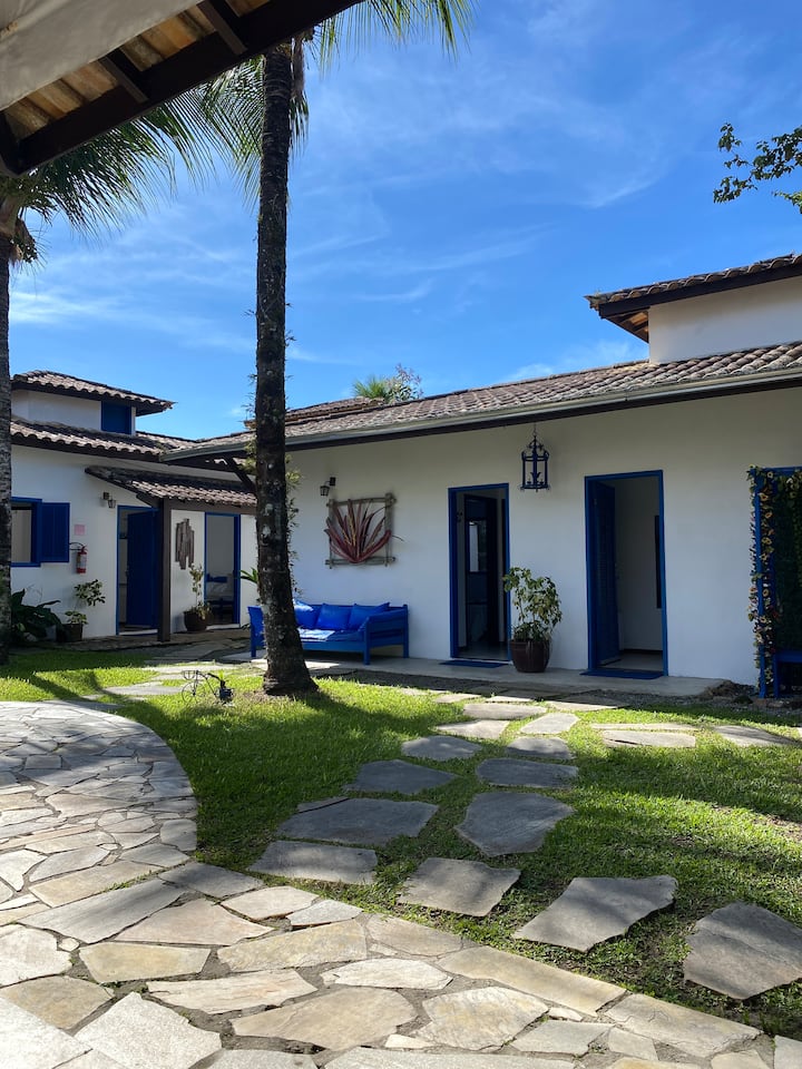 Vila Do Rosa | Quarto 6 - Paraty