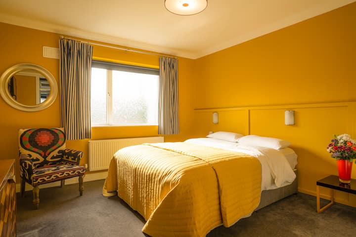 Boutique Townhouse Double /Twin En-suite - Kilkenny