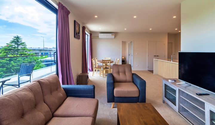 Premier Two Bedroom Two Bathroom Suite - Auckland