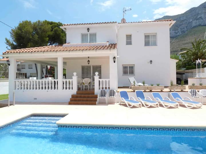 Villa En Santa Lucía - Jávea