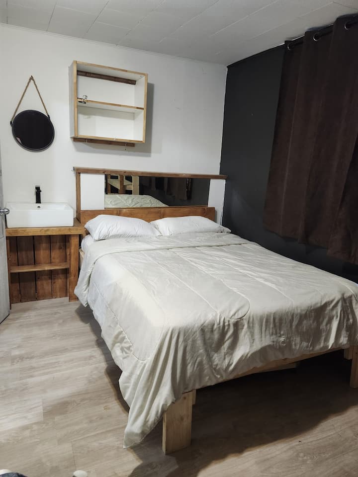Private Double Room At The International House - Quebec City