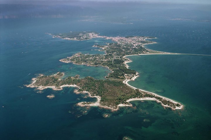 "A Nosa Illa De Arousa" - Boiro