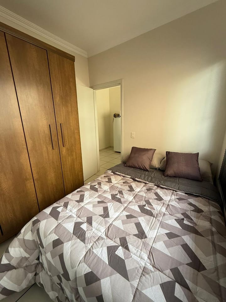 Apto Funcional E Bem Equipado - Maringá