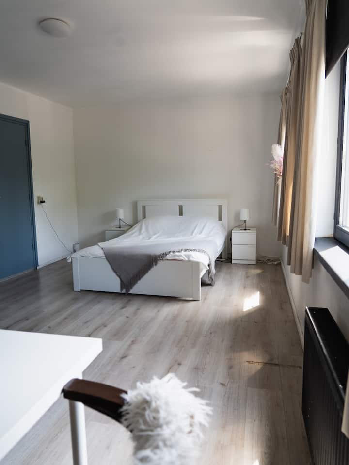 Room 4 Apartment Plein 1944 - Nijmegen