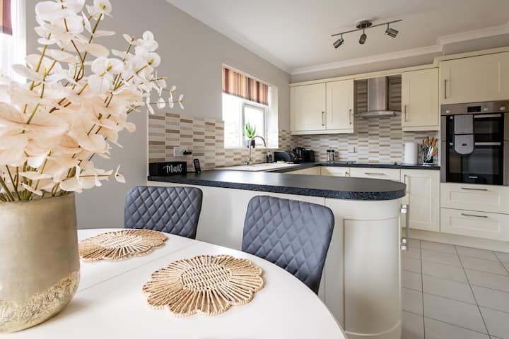 Pilkington House - Loughborough