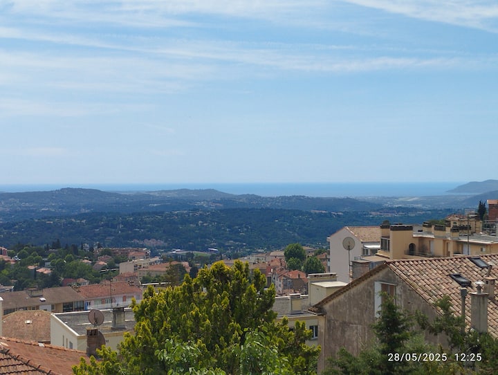 Charmant T1 Avec Jardin Grasse - Grasse