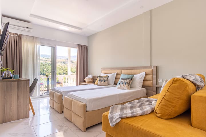 Luxury Room 3 - Pool, Parking & Outdoor Spaces - Himarë