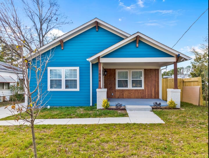 Stylish Downtown Durham Home - Durham, NC