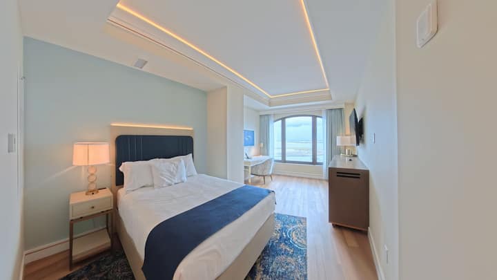 Hotel Room Located Right On Harborwalk Village! - Destin, FL