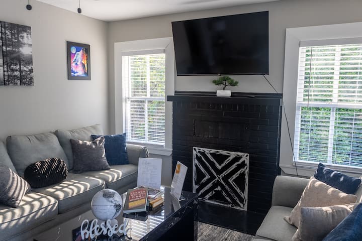 Beautiful Home Centrally Located - Valdosta, GA